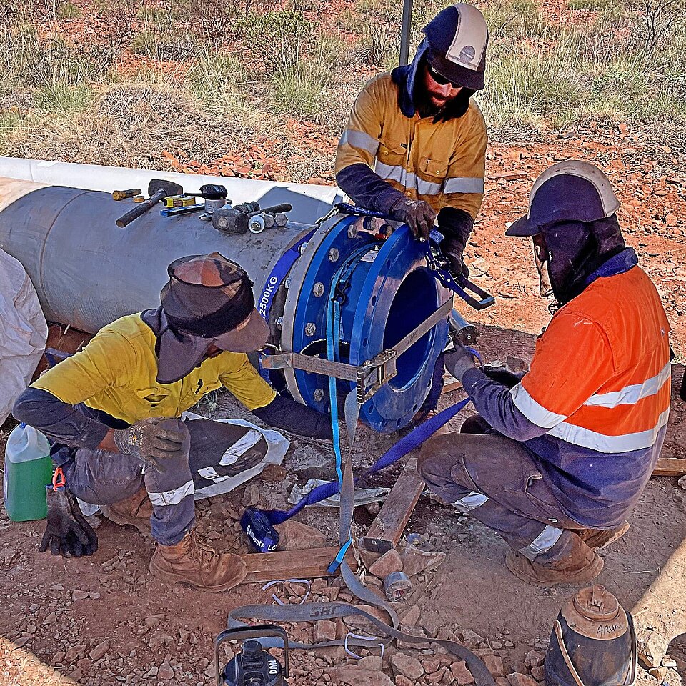 Trenchless pipeline rehab in the Australian outback: Primus Line