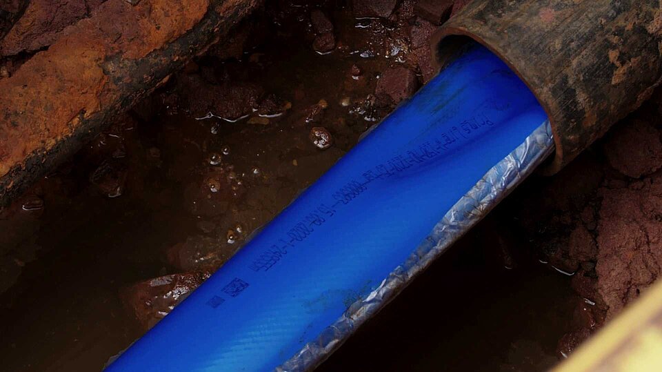 Trenchless method for the rehabilitation of pipelines: Primus Line